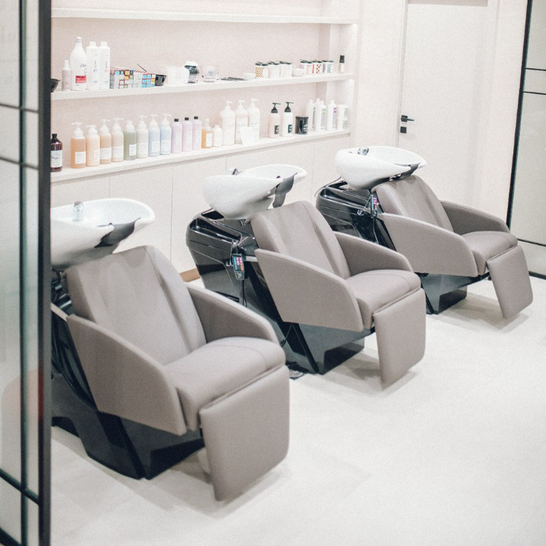 Buy Best Salon Equipment | Hair And Beauty Salon Supplies